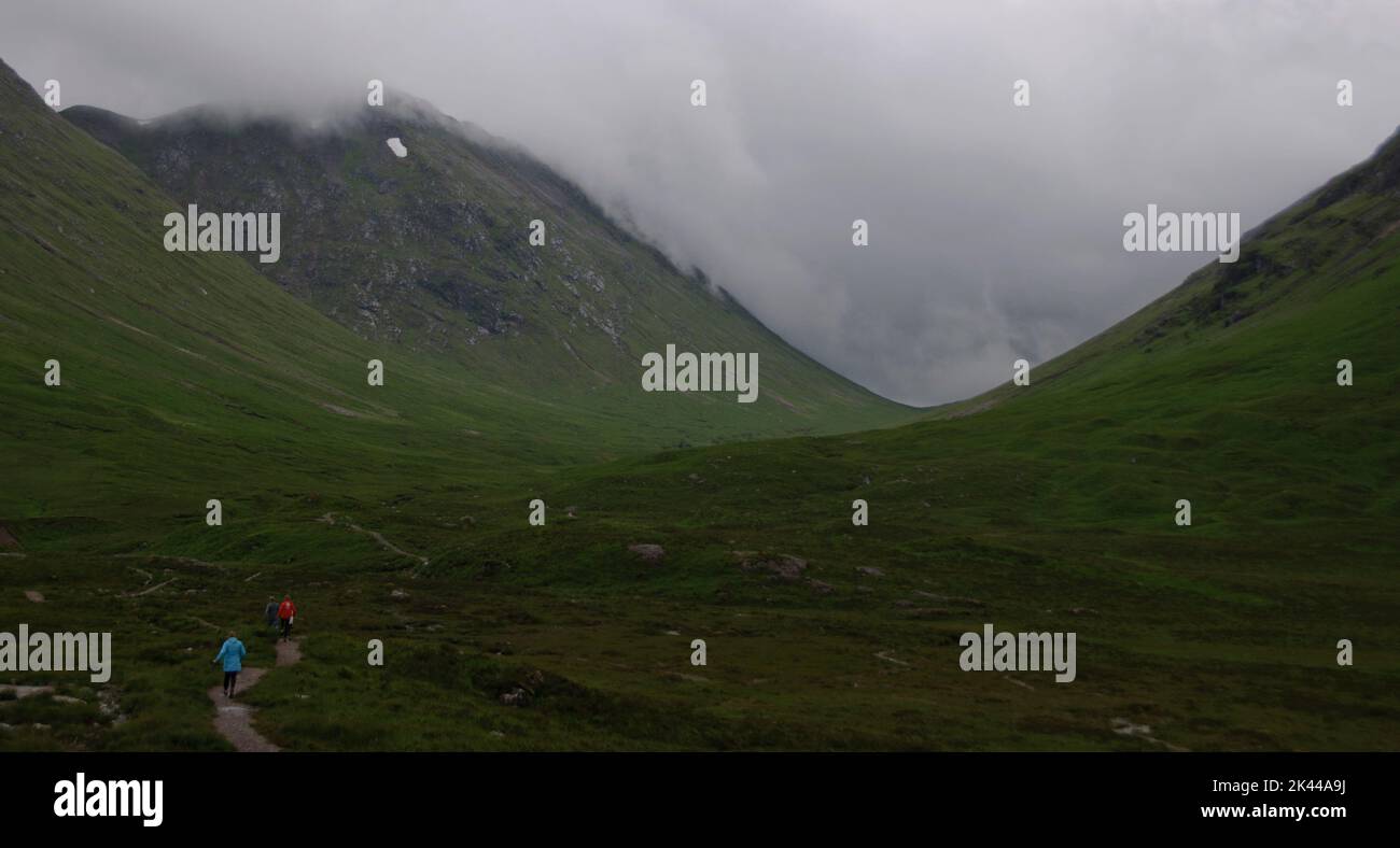Scenic mountain views in Scotland with fog landscapes Stock Photo - Alamy