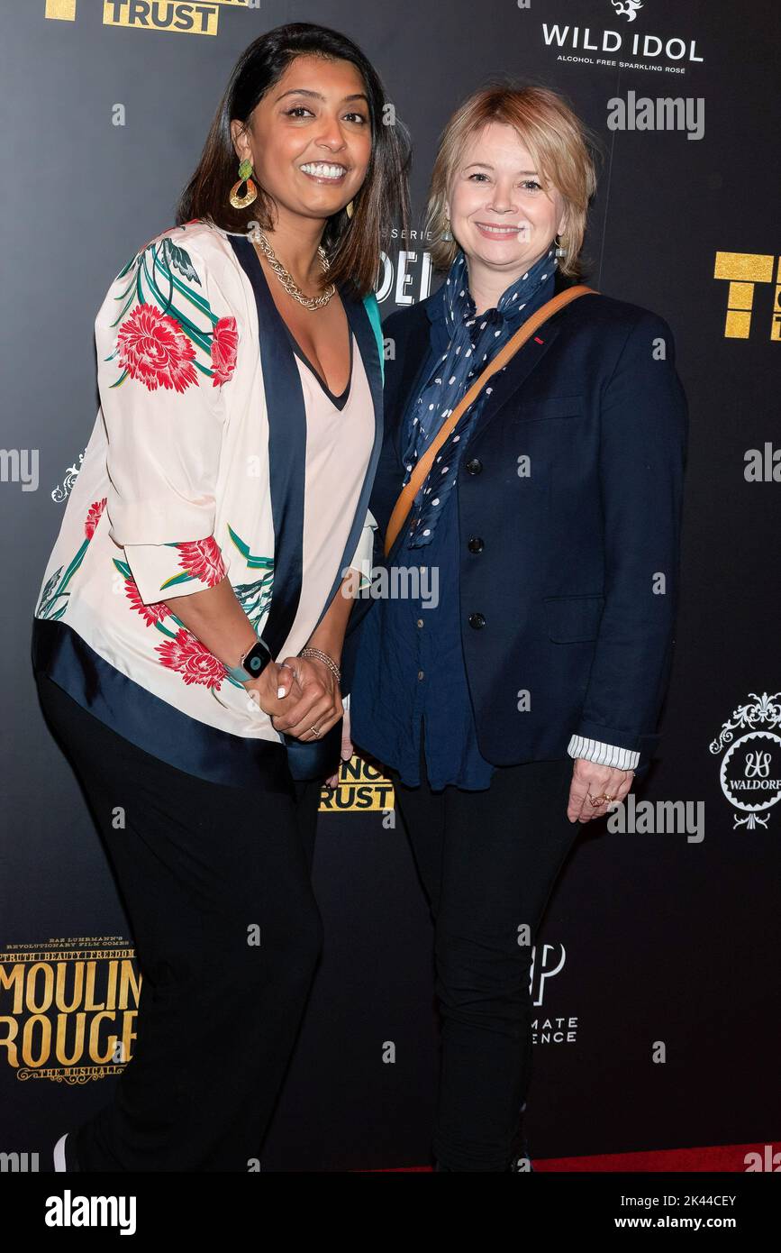 London, UK. 29th Sep, 2022. Sunetra Sarker (L) and her friend pose on ...