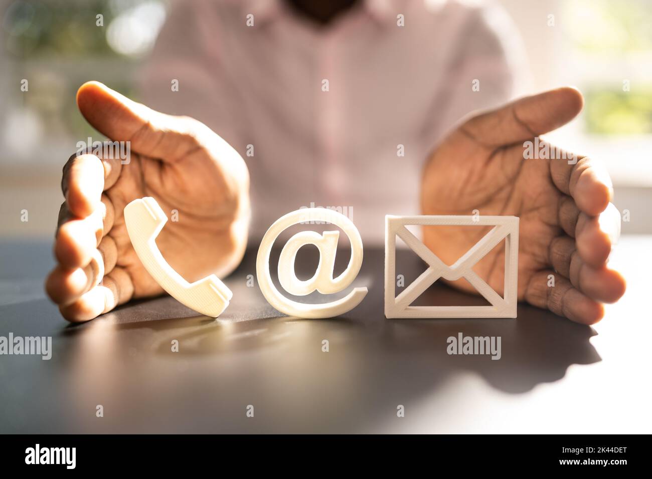 African call center hi-res stock photography and images - Alamy