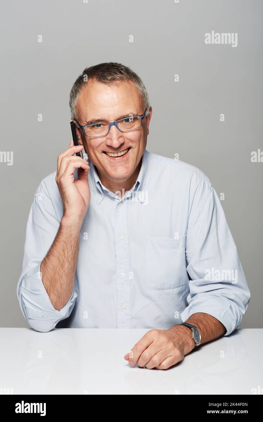 Seated older man hi-res stock photography and images - Alamy