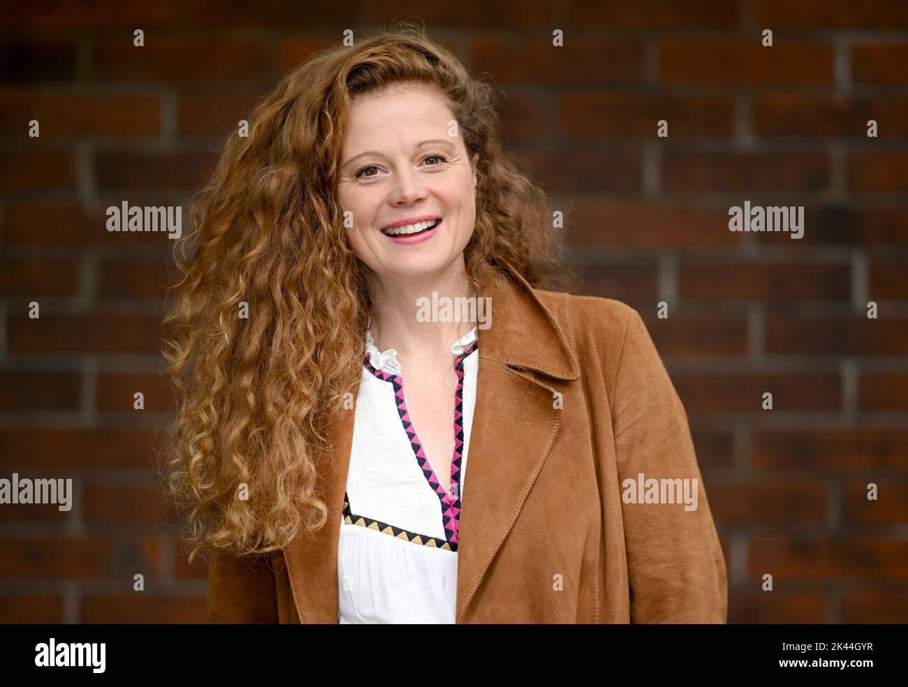 Berlin, Germany. 28th Sep, 2022. Actress Anja Antonowicz at an exclusive dpa photo shoot. German ...