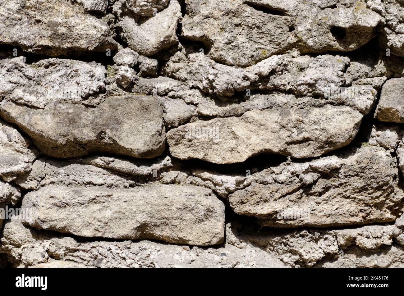 Stone wall texture photo Stock Photo - Alamy