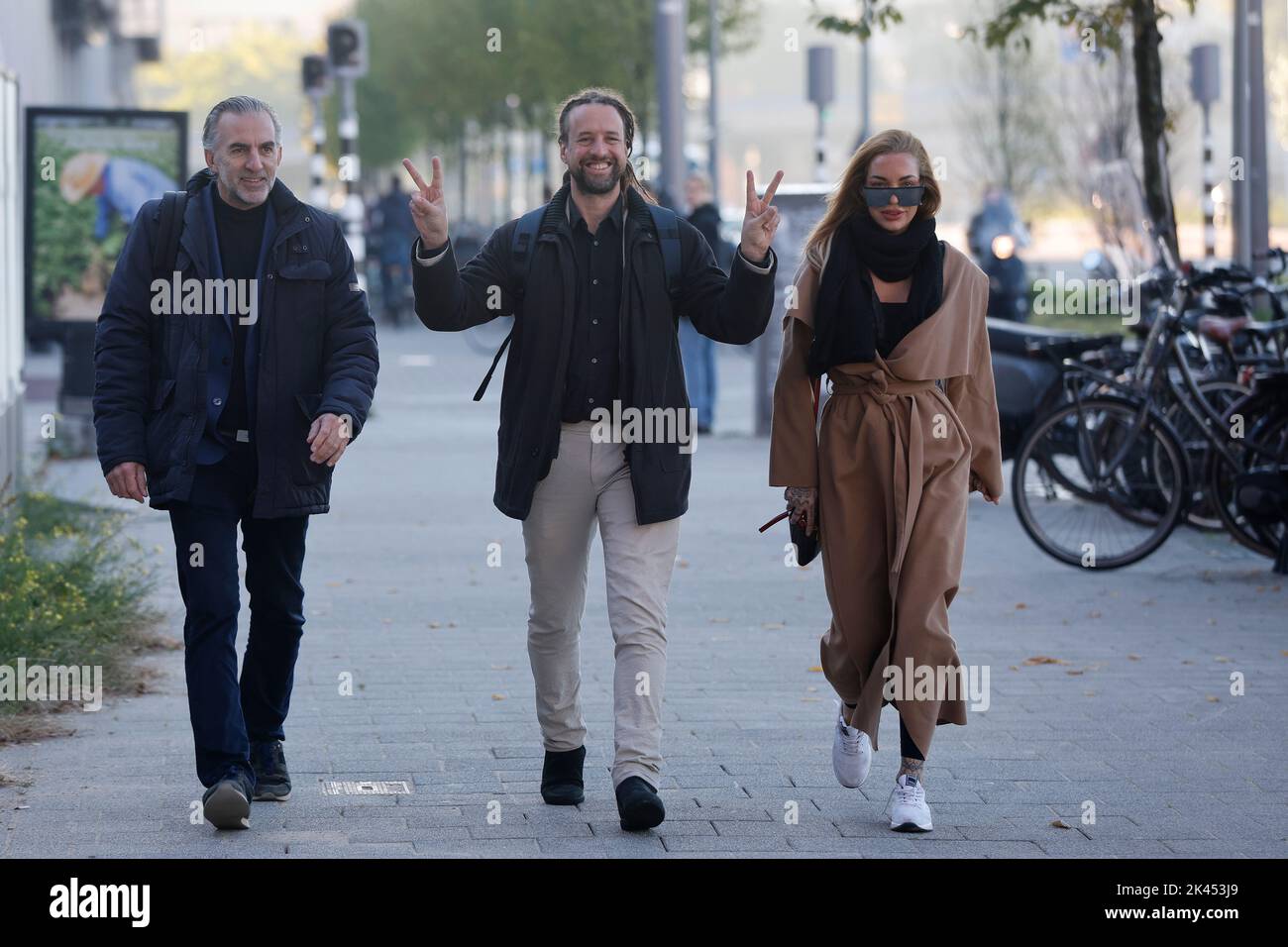 2022-09-30 09:08:56 ROTTERDAM - Willem Engel and his girlfriend arrive ...