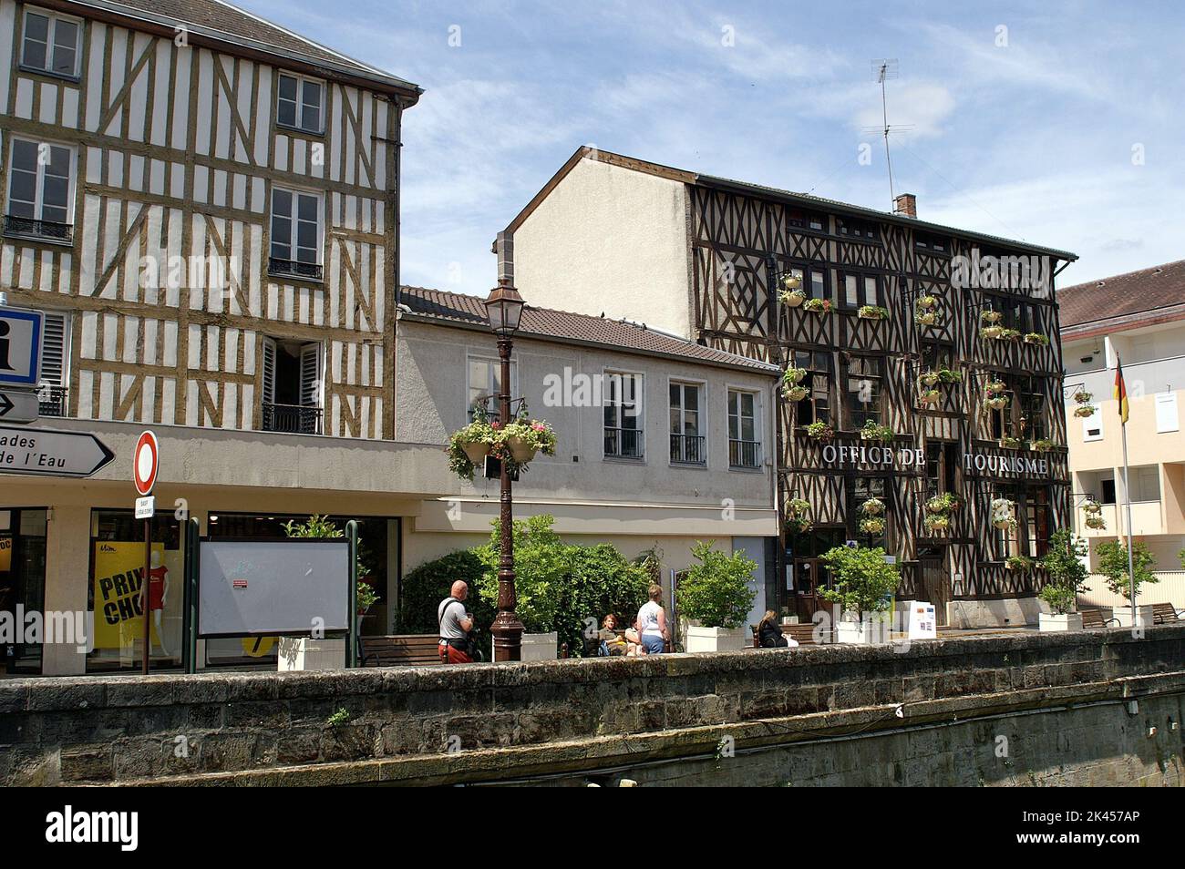 Office de tourisme paris hi-res stock photography and images - Alamy