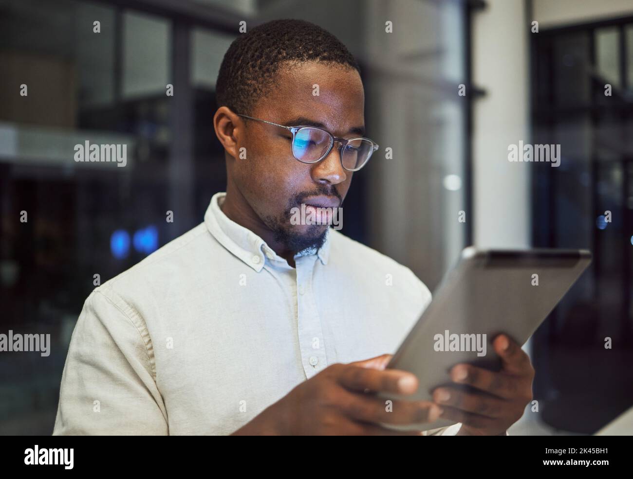 Dark planning hi-res stock photography and images - Alamy