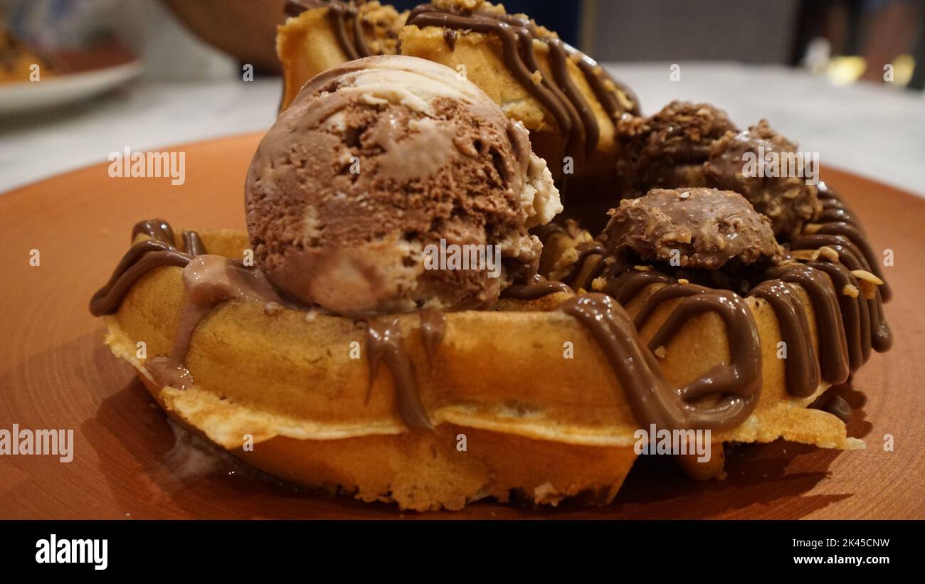 Heavenly desserts hi-res stock photography and images - Alamy