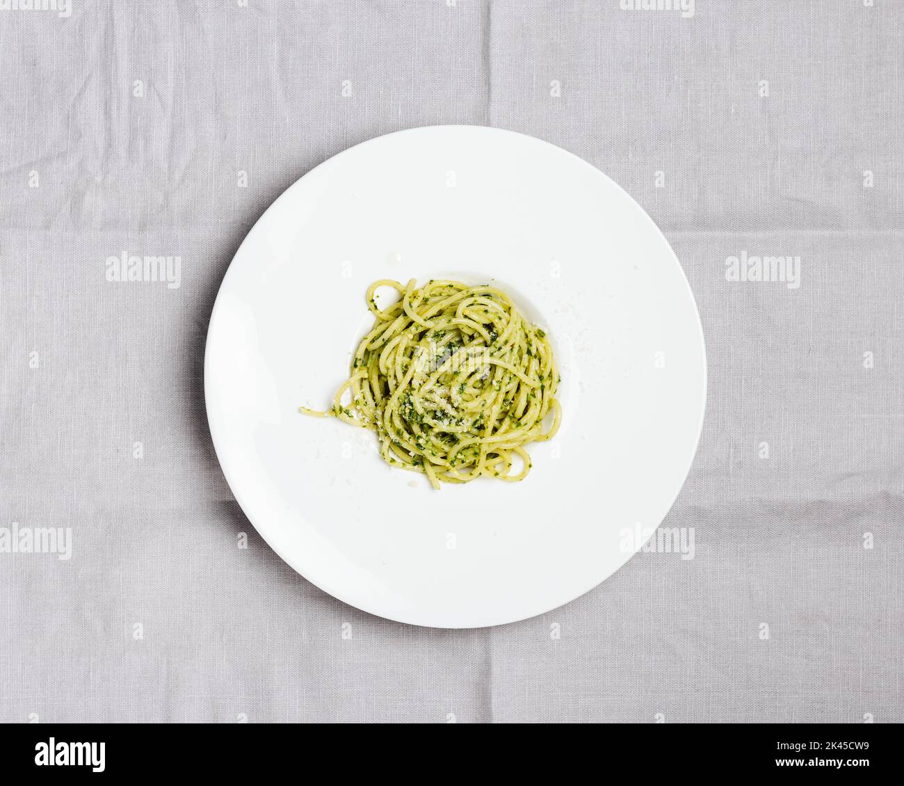 Spaghetti pesto traditional italian cuisine hi-res stock photography ...