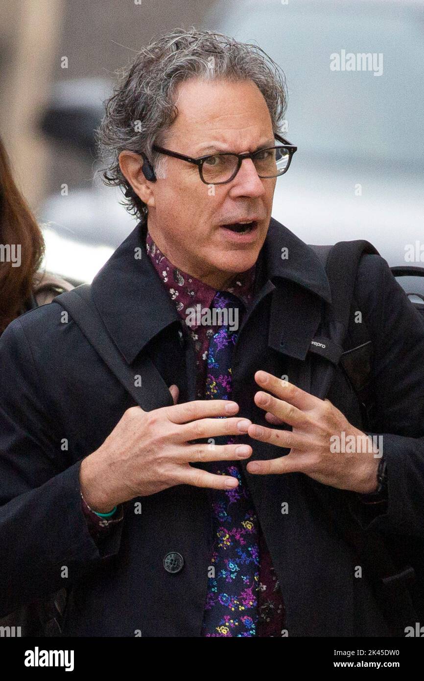 Molly Russell's father Ian Russell arrives at Barnet Coroner's Court ...