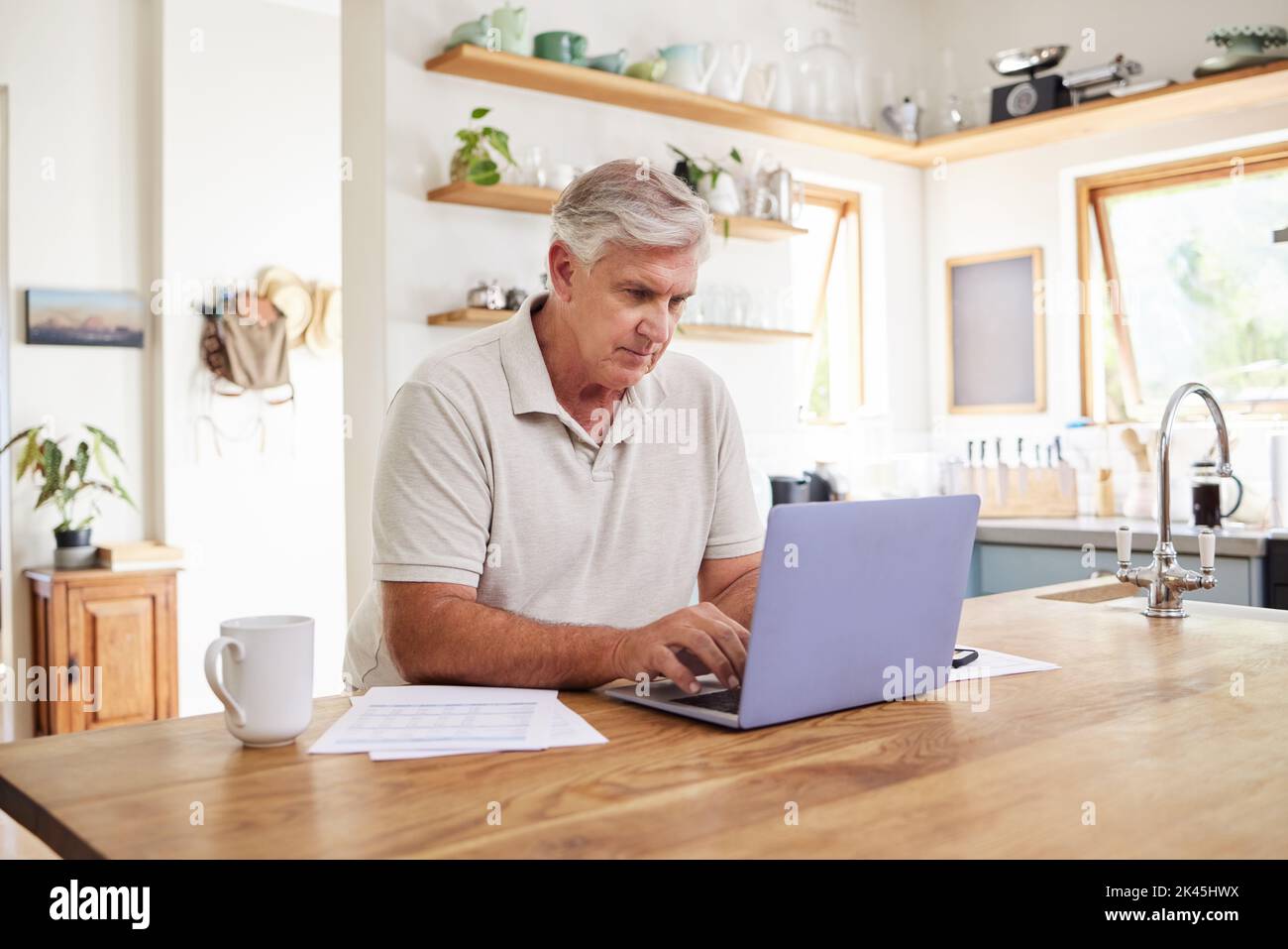 Check in on elderly person home hi-res stock photography and images - Alamy