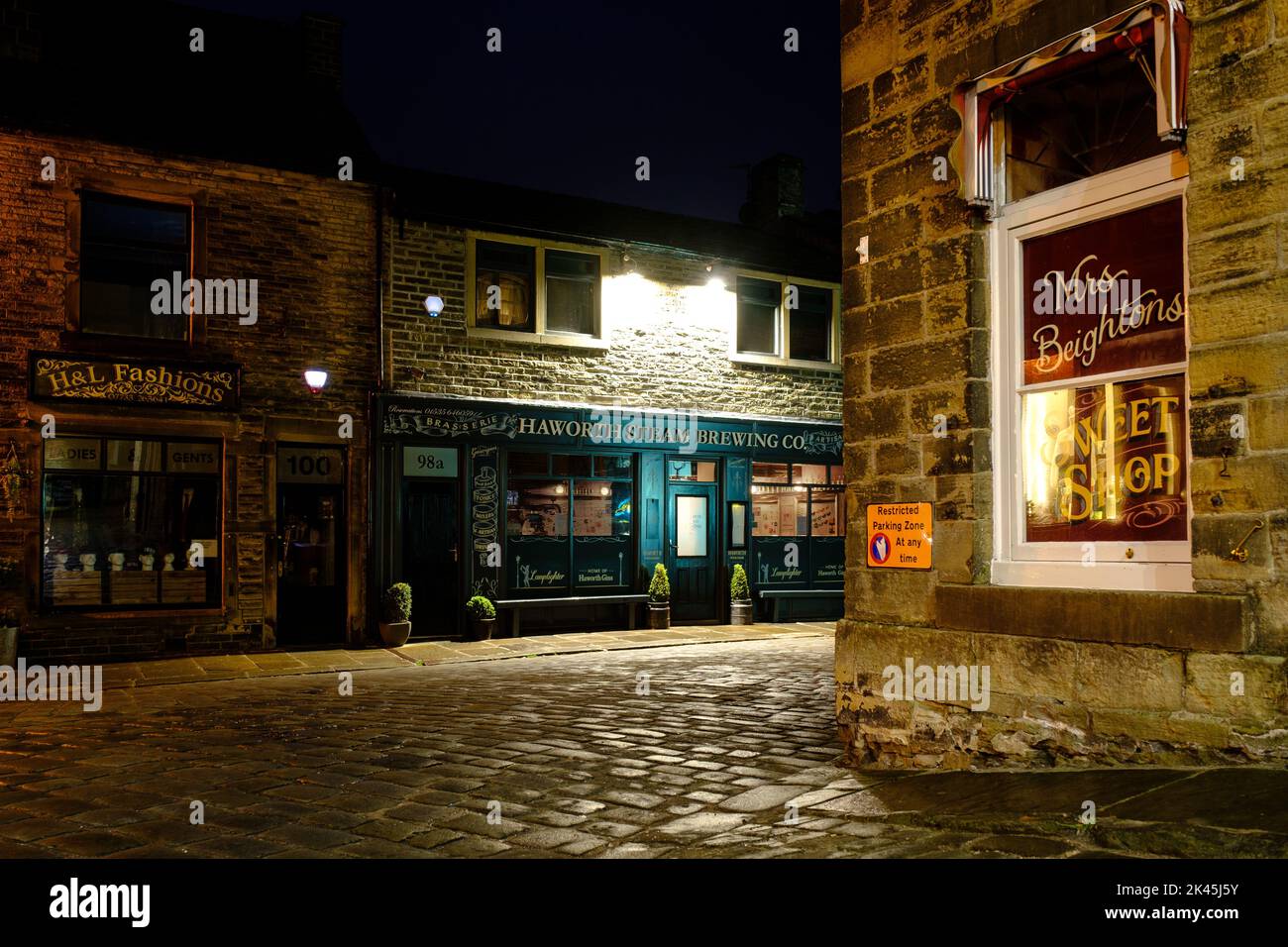 Haworth, West Yorkshire, UK. The Haworth Steam Brewing Company and ...