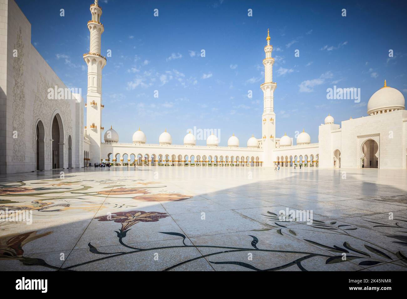 The Sheikh Zayed Mosque, the courtyard and exterior of the prayer hall ...