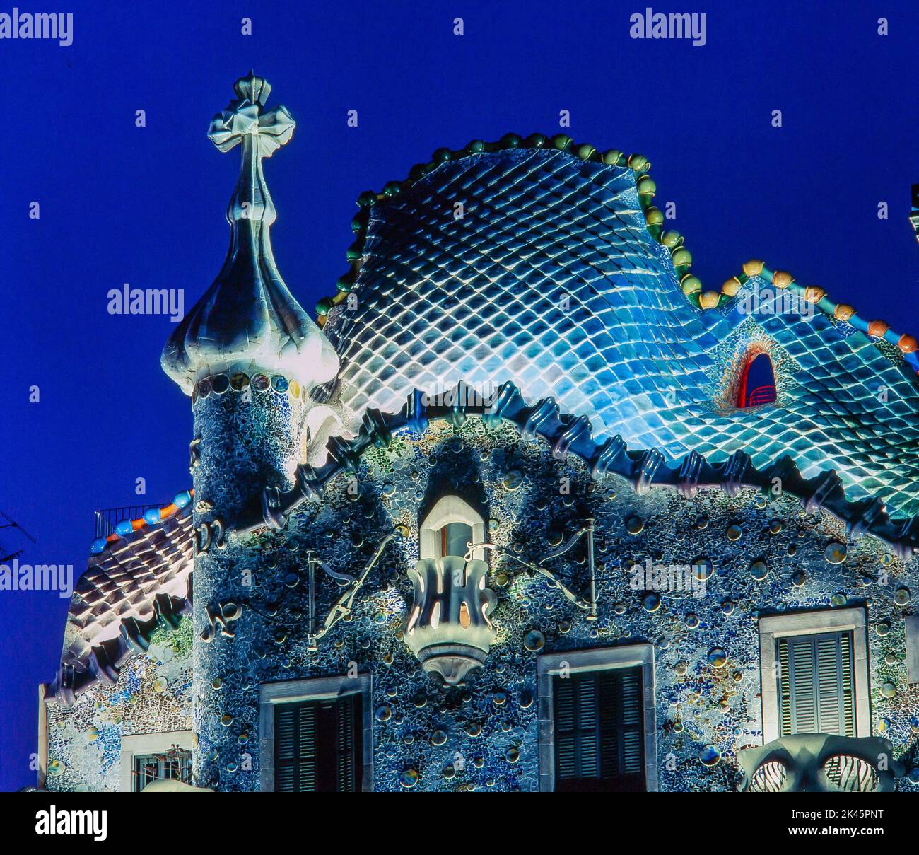 ANTINI GAUIDI/ CASA BATLLO, FACHADA. SIGLO XX Stock Photo - Alamy
