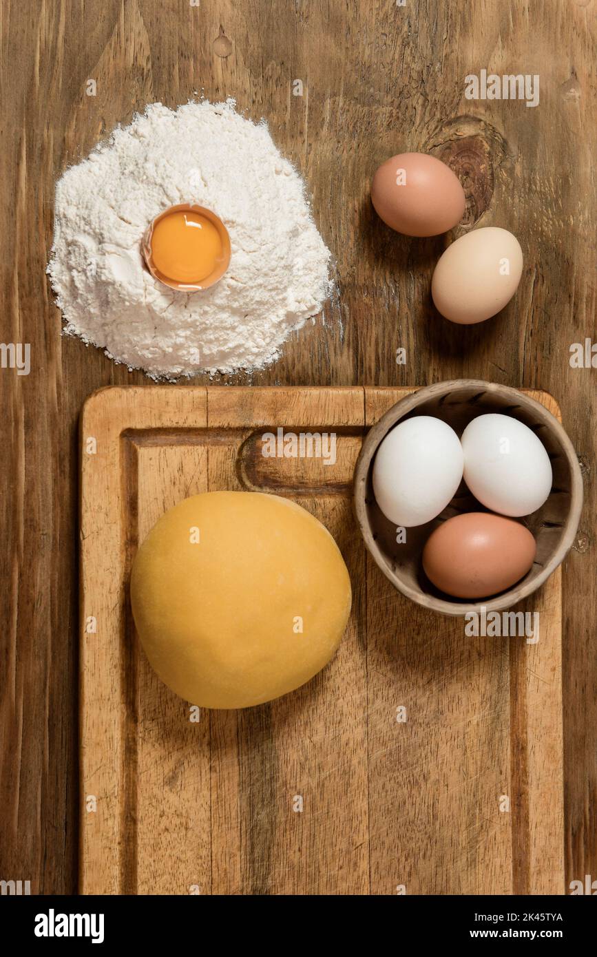 Ingredients ready on the counter to make pasta Stock Photo - Alamy