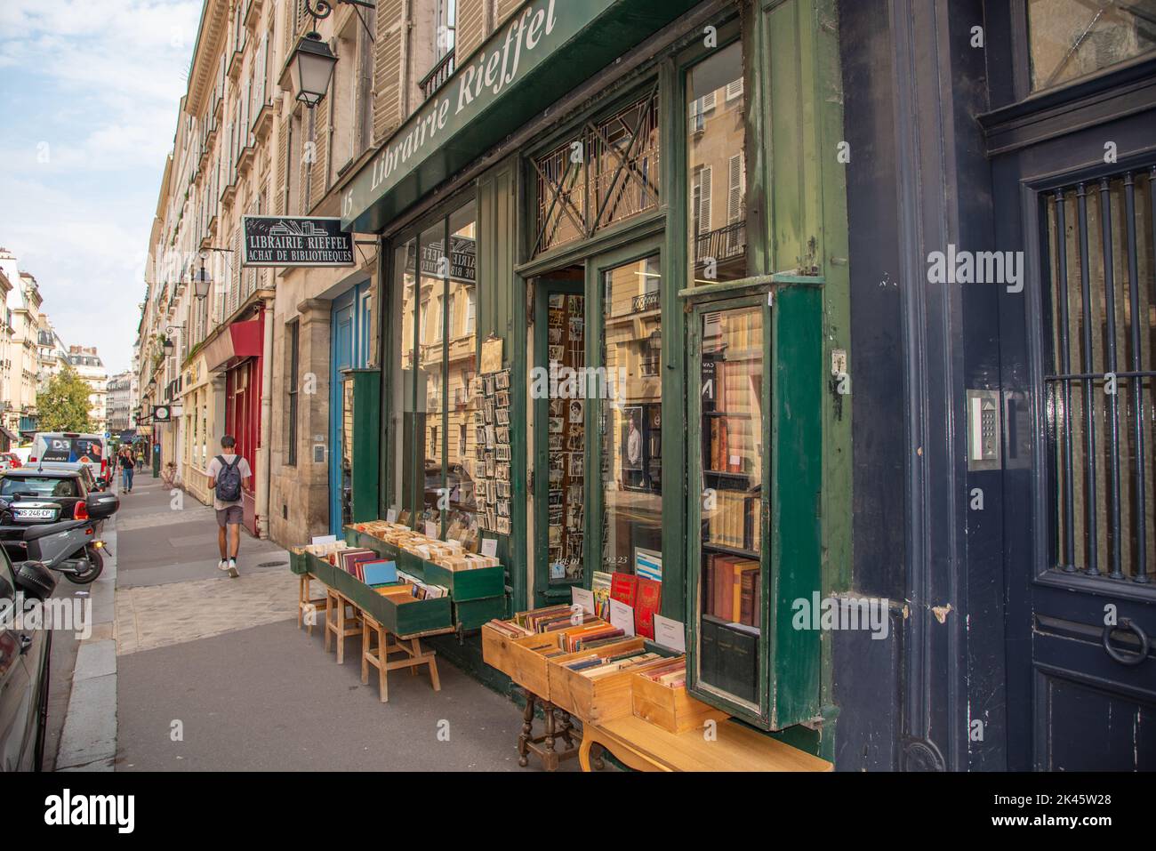 Old traditional retail book hi-res stock photography and images - Alamy