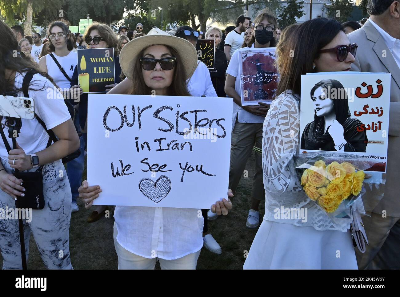 West Hollywood United States 29th Sep 2022 Hundreds Gather For The