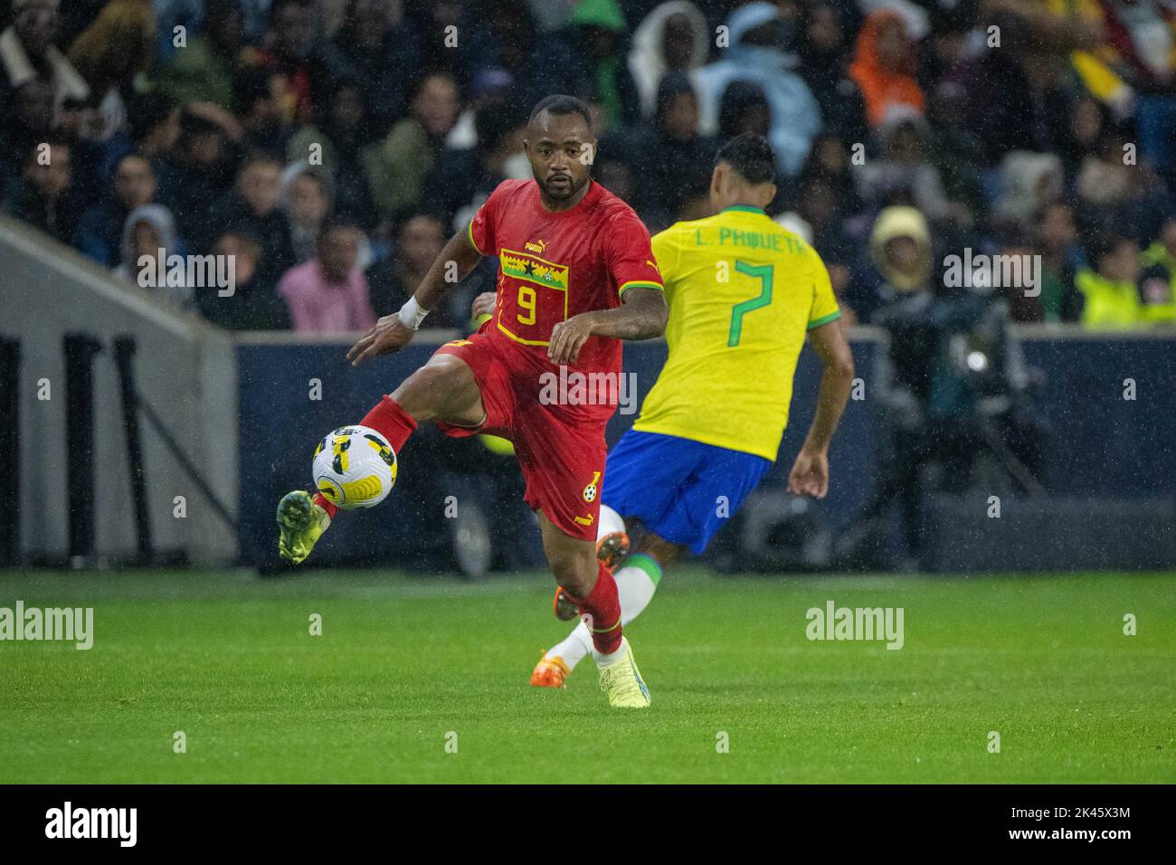 LE HAVRE, FRANCE - SEPTEMBER 23: Lucas Paqueta of Brasil and Jordan ...