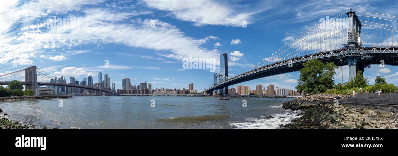 Ney York bridges panoramic view from DUMBO Stock Photo - Alamy