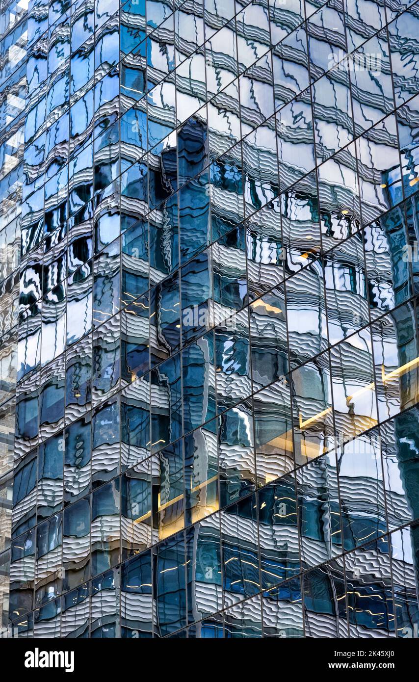 Skyscraper facade hi-res stock photography and images - Alamy