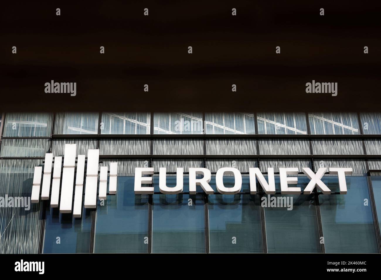 Euronext paris 2022 hi-res stock photography and images - Alamy