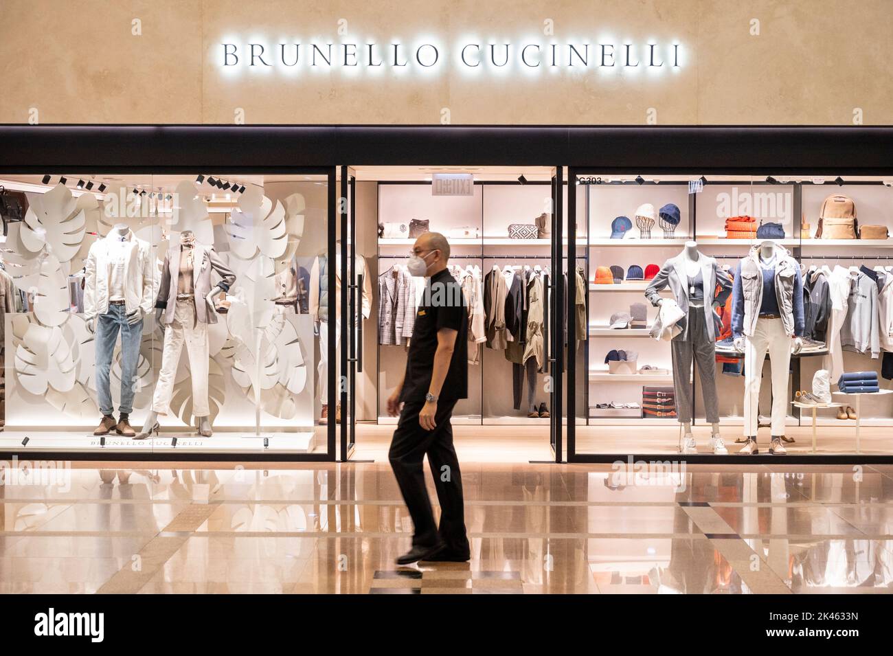 Brunello cucinelli logo hi-res stock photography and images - Alamy