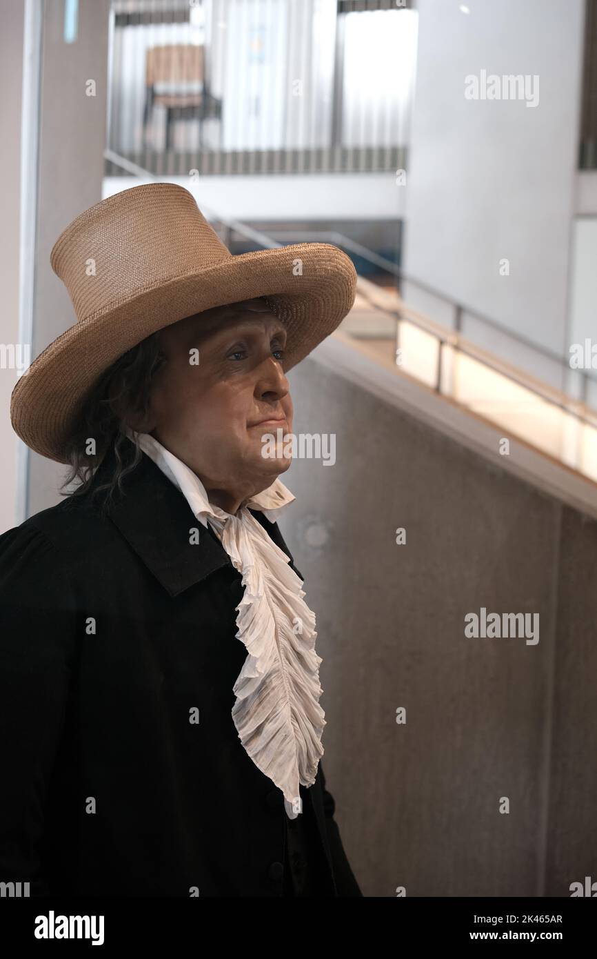 Jeremy bentham ucl hi-res stock photography and images - Alamy
