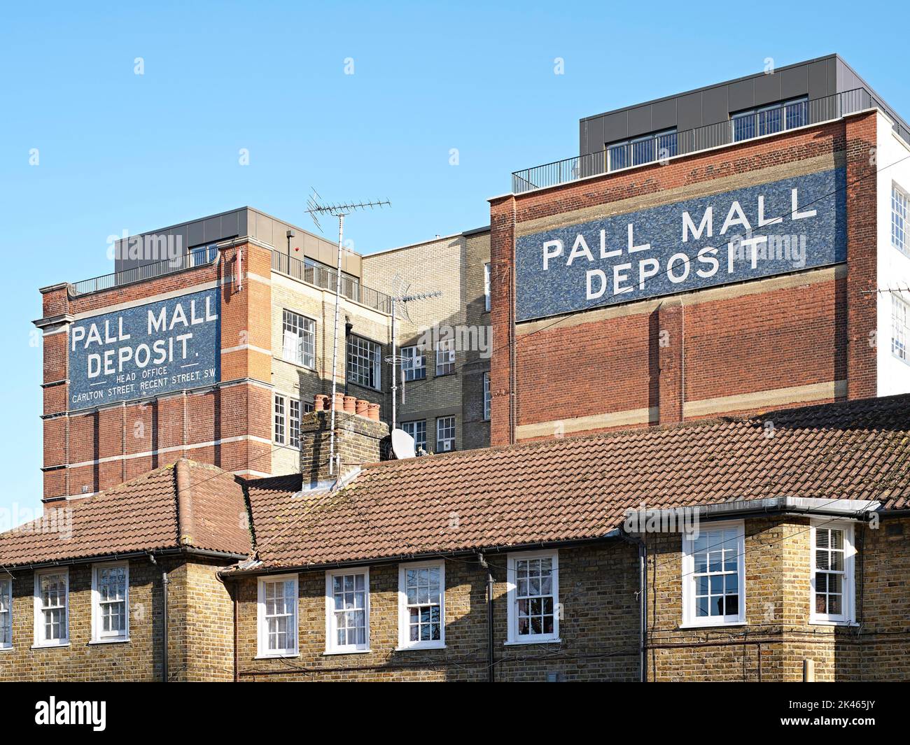 Upper floors with extension and roofterrace. Pall Mall Deposit, London ...