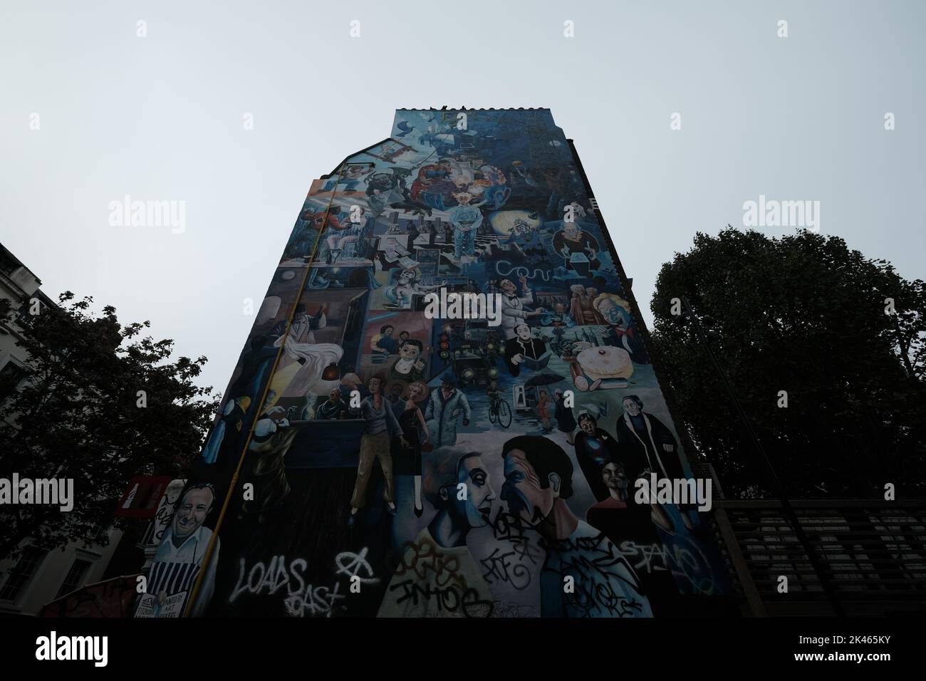 Fitzrovia mural hi-res stock photography and images - Alamy