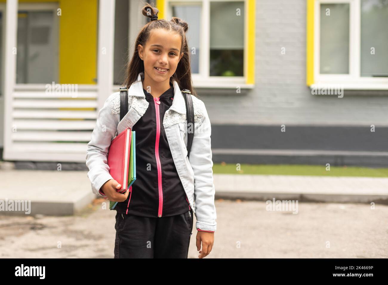 Child going back to school. Start of new school year after summer ...