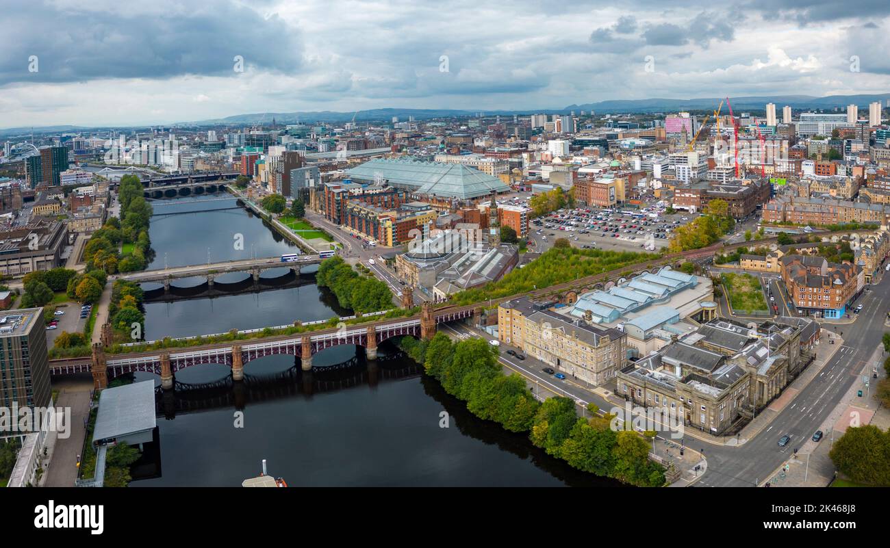 Aerial view of River Clyde and skyline of Glasgow, Scotland, UK Stock ...