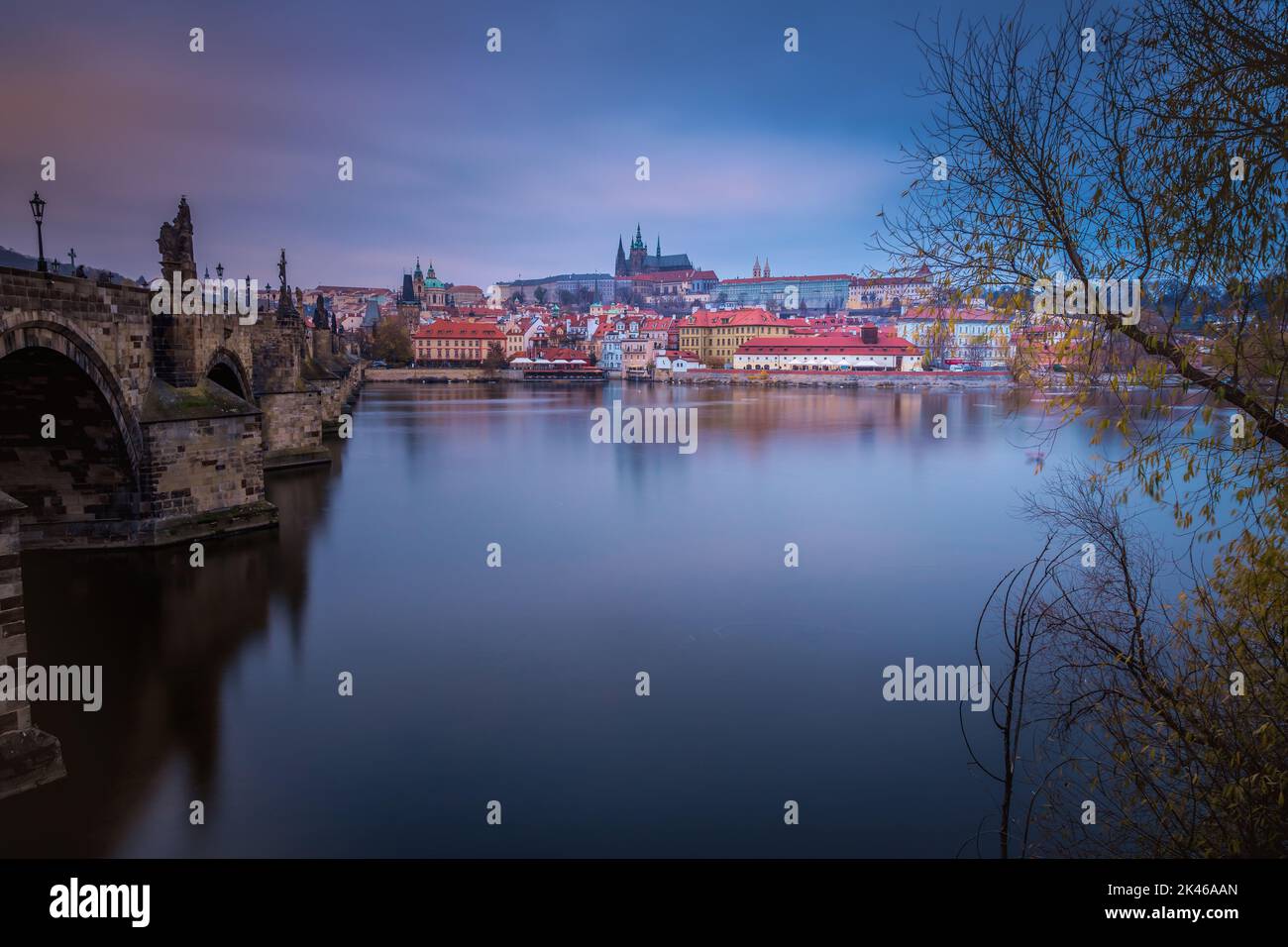 Charles bridge at dramatic dawn, Medieval Prague, Czech Republic Stock Photo - Alamy