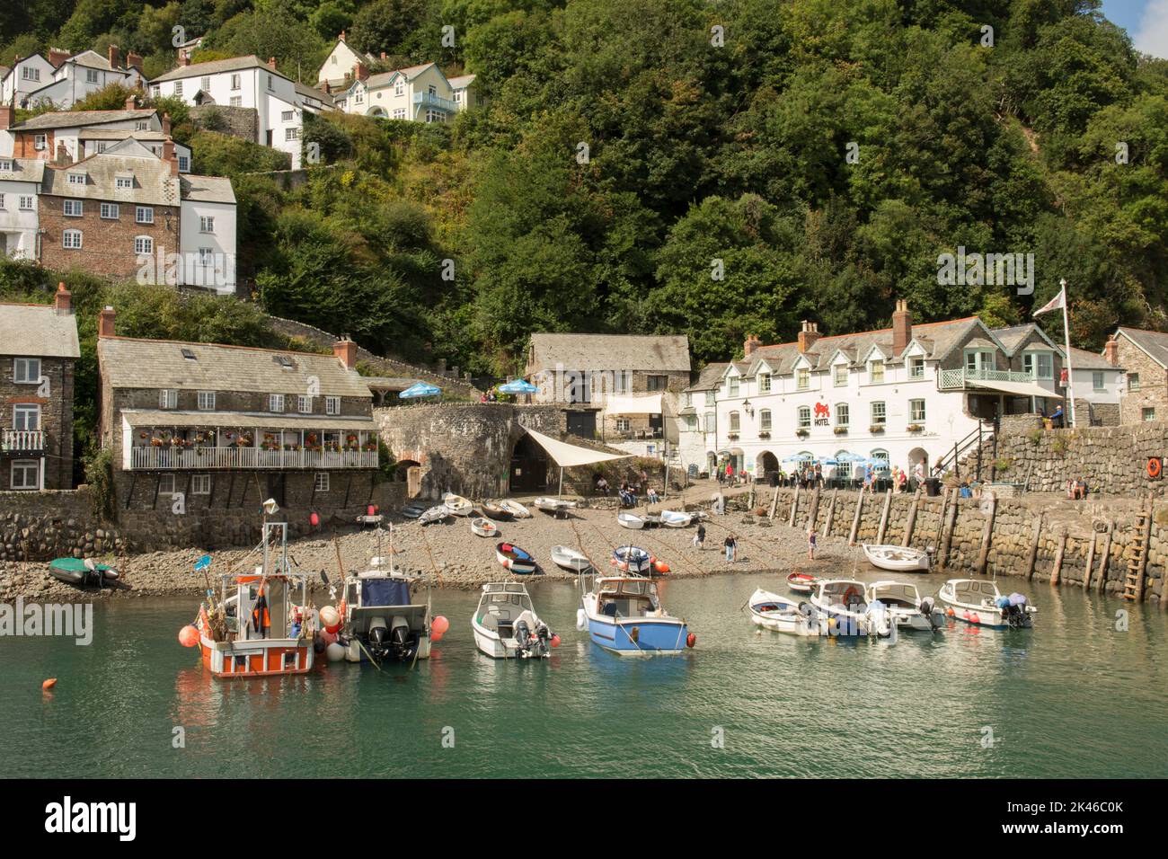 Clovelly. view of the village from the harbour wall showing the Red ...