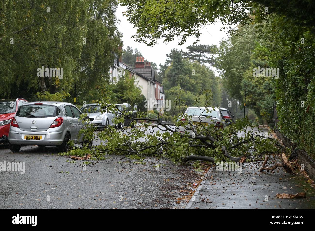 Edgbaston, Birmingham - September 30th 2022 - Drivers negotiate a ...