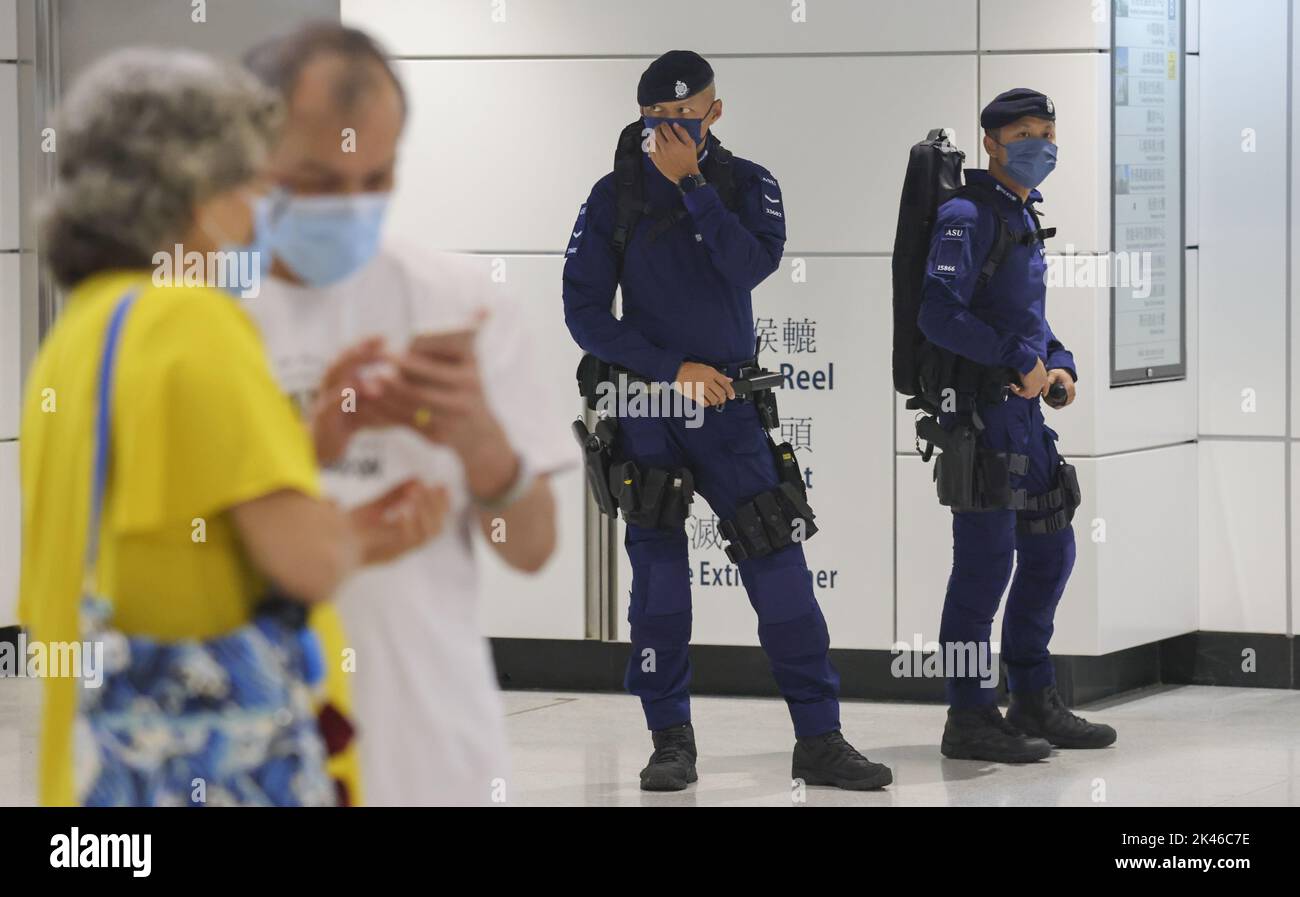 Hong Kong policeHH elite squads wearing new uniforms that allow for ...