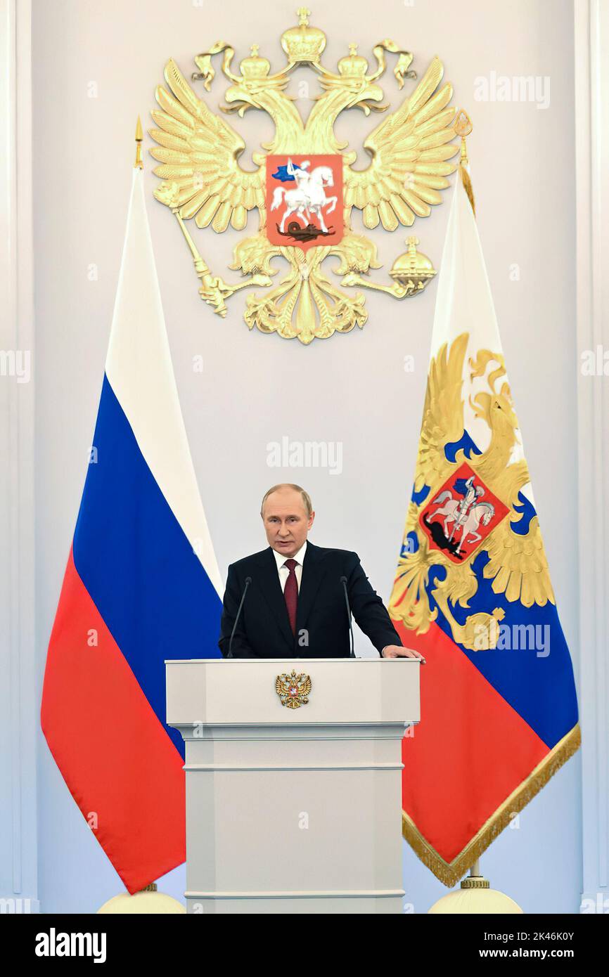 St vladimir hall grand kremlin hi-res stock photography and images - Alamy