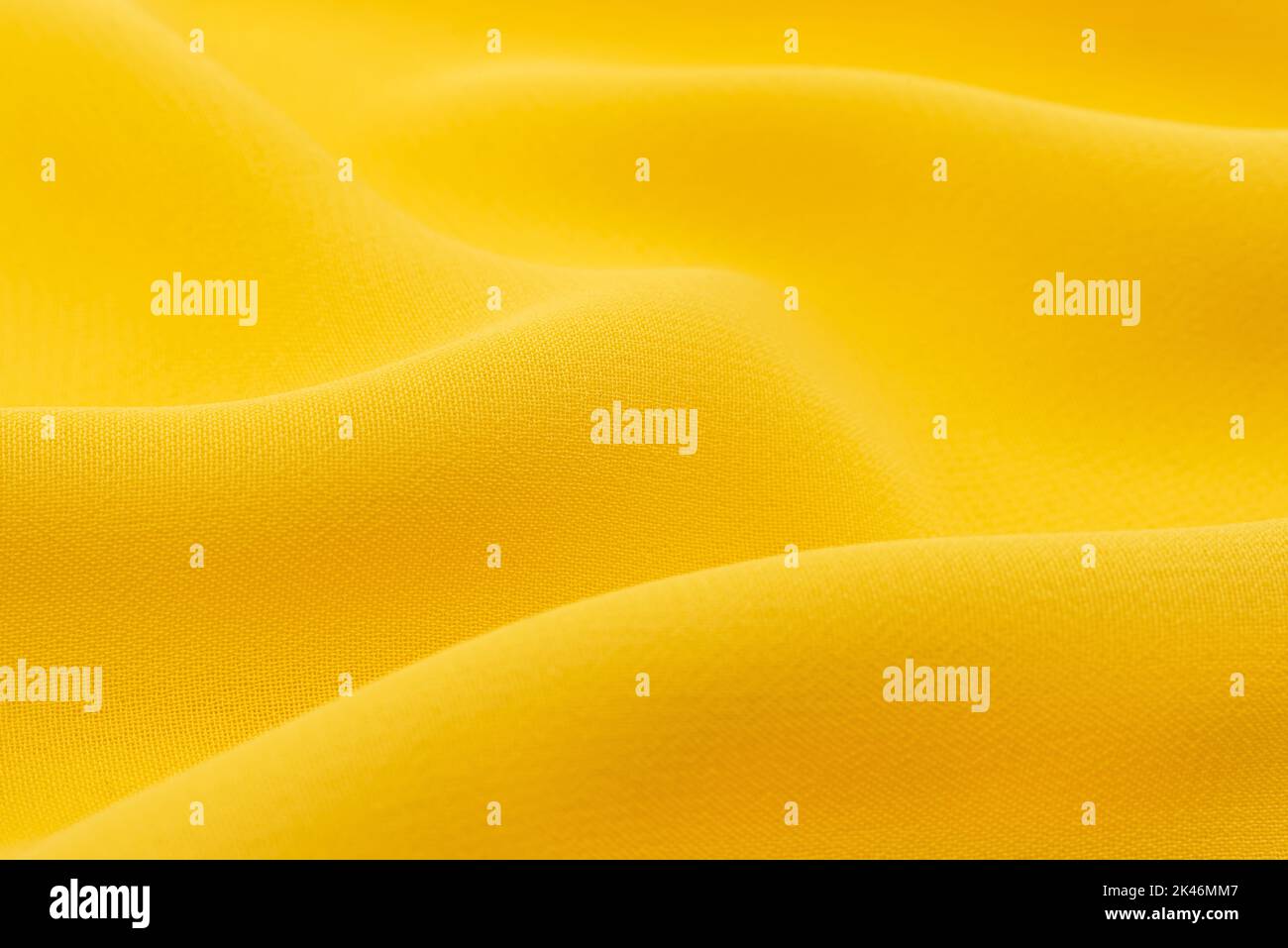 Bright yellow silk chiffon Mood, fluttering in the wind like a daisy ...
