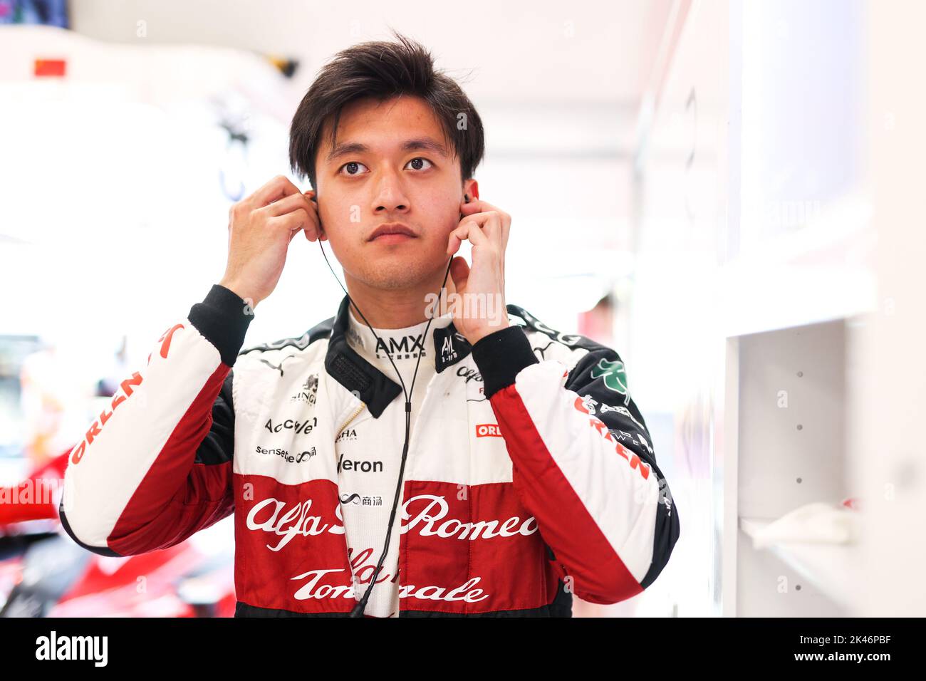 Singapore. 30th Sep, 2022. ZHOU Guanyu (chi), Alfa Romeo F1 Team ORLEN ...