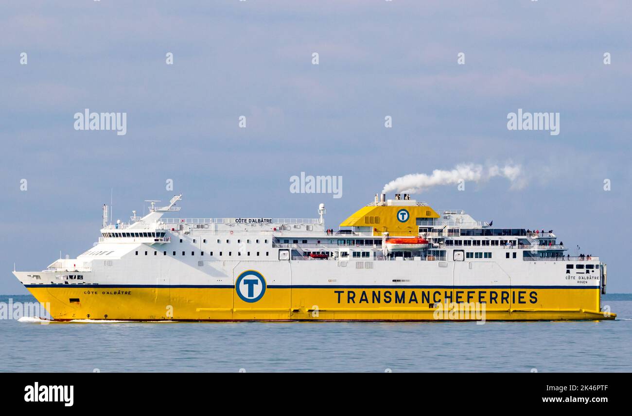 English channel ferry hi-res stock photography and images - Alamy