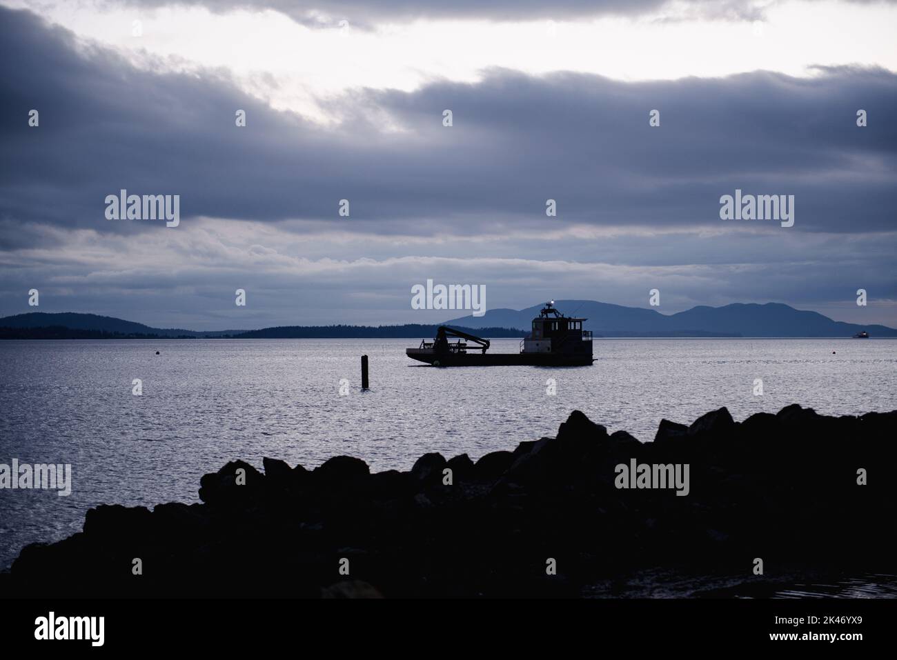 Sunset with oyster boat at Taylor Shellfish Farm Chuckanut Drive ...