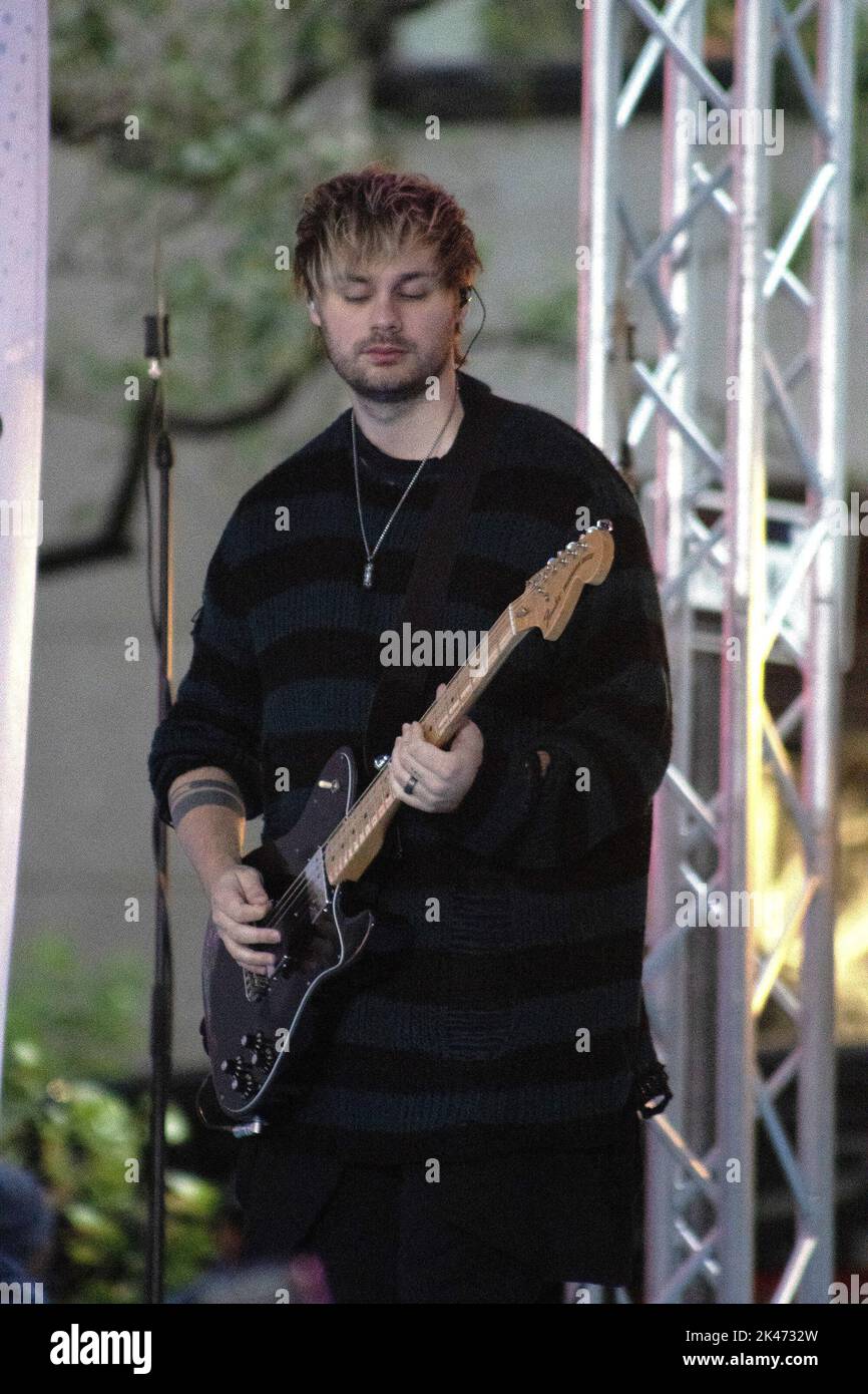 New York, NY, USA. 30th Sep, 2022. Michael Clifford on stage for NBC ...