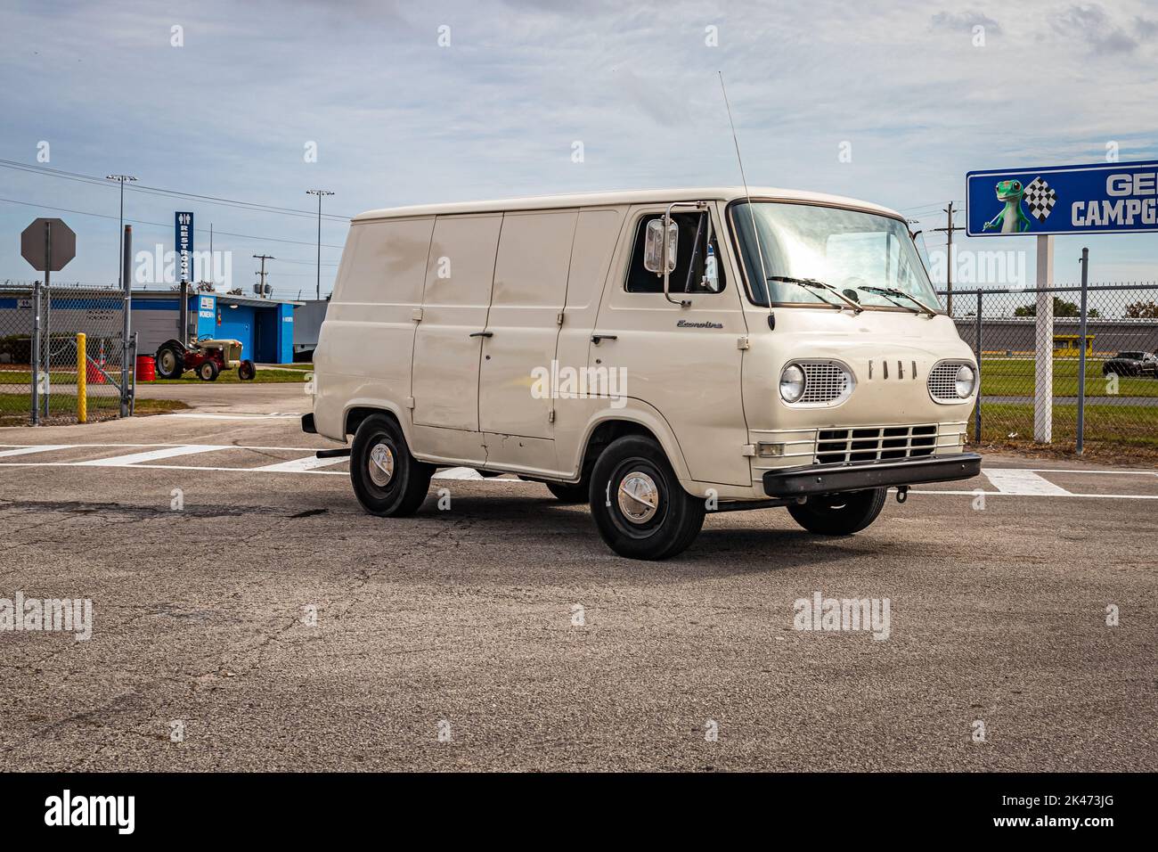 Econoline van hi-res stock photography and images - Alamy