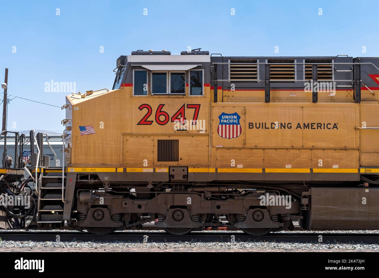 The front of Union Pacific locomotive 2647 waiting in a railyard in ...