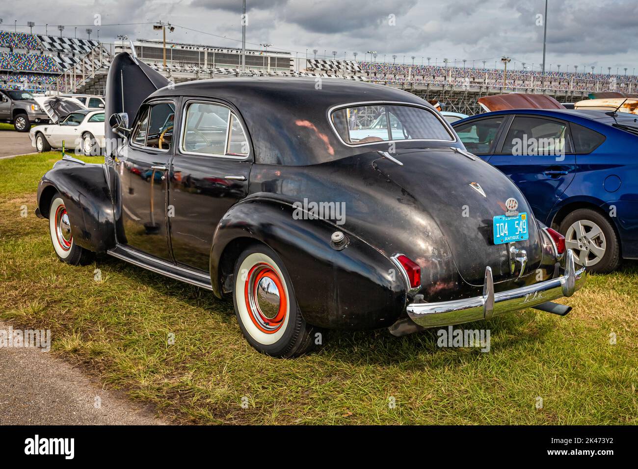 1940 vintage car rear view hi-res stock photography and images - Alamy
