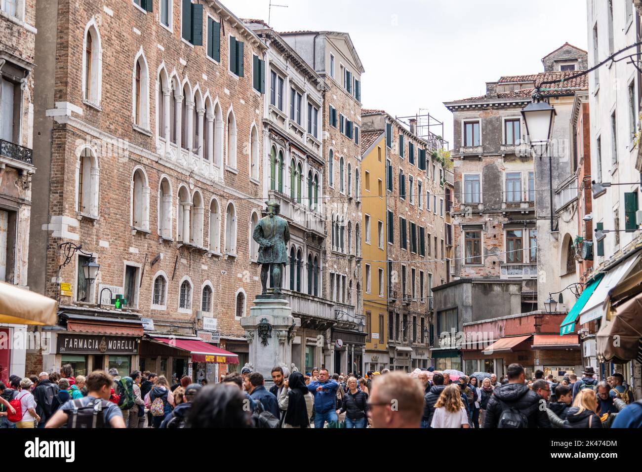 Venice families hi-res stock photography and images - Alamy