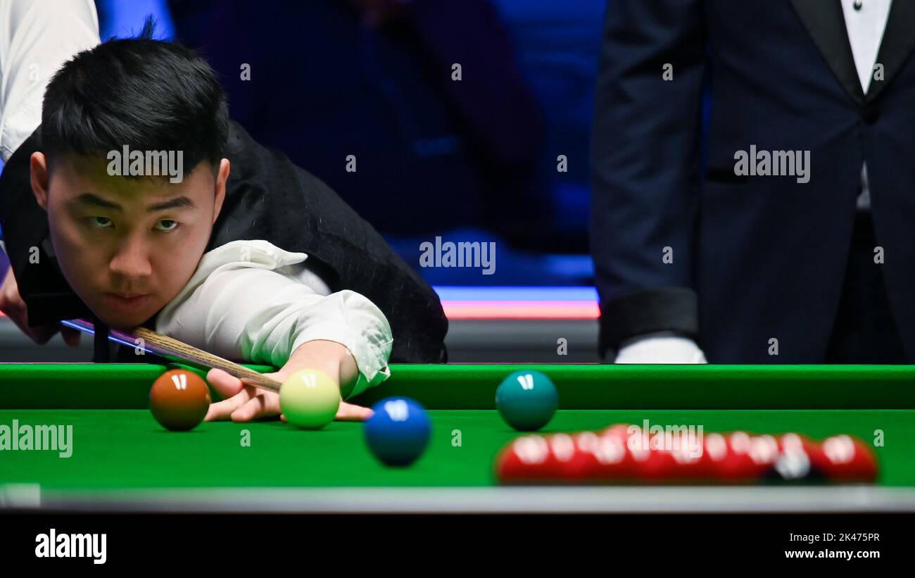 Xu si snooker hi-res stock photography and images - Alamy