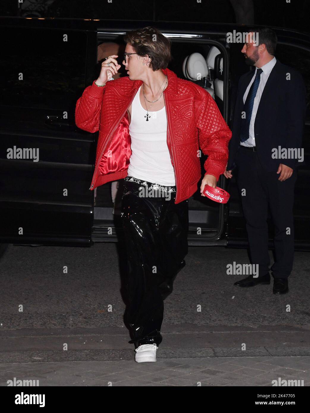 Paris, France. 30th Sep, 2022. Cruz Beckham seen arriving back at their ...
