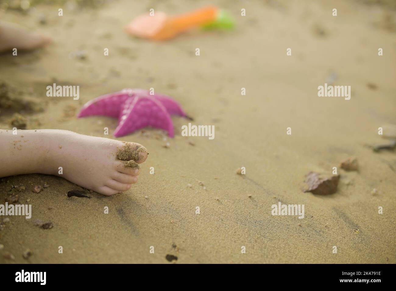 Kids feet beach tropical hi-res stock photography and images - Alamy