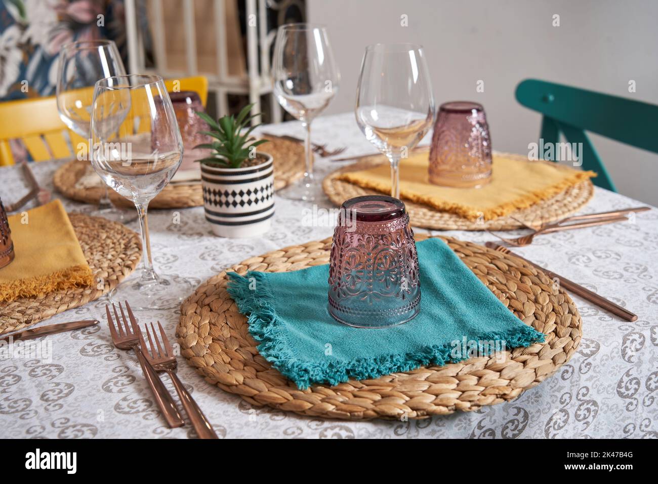 Elegant table set up in the interior of an Italian restaurant Stock ...
