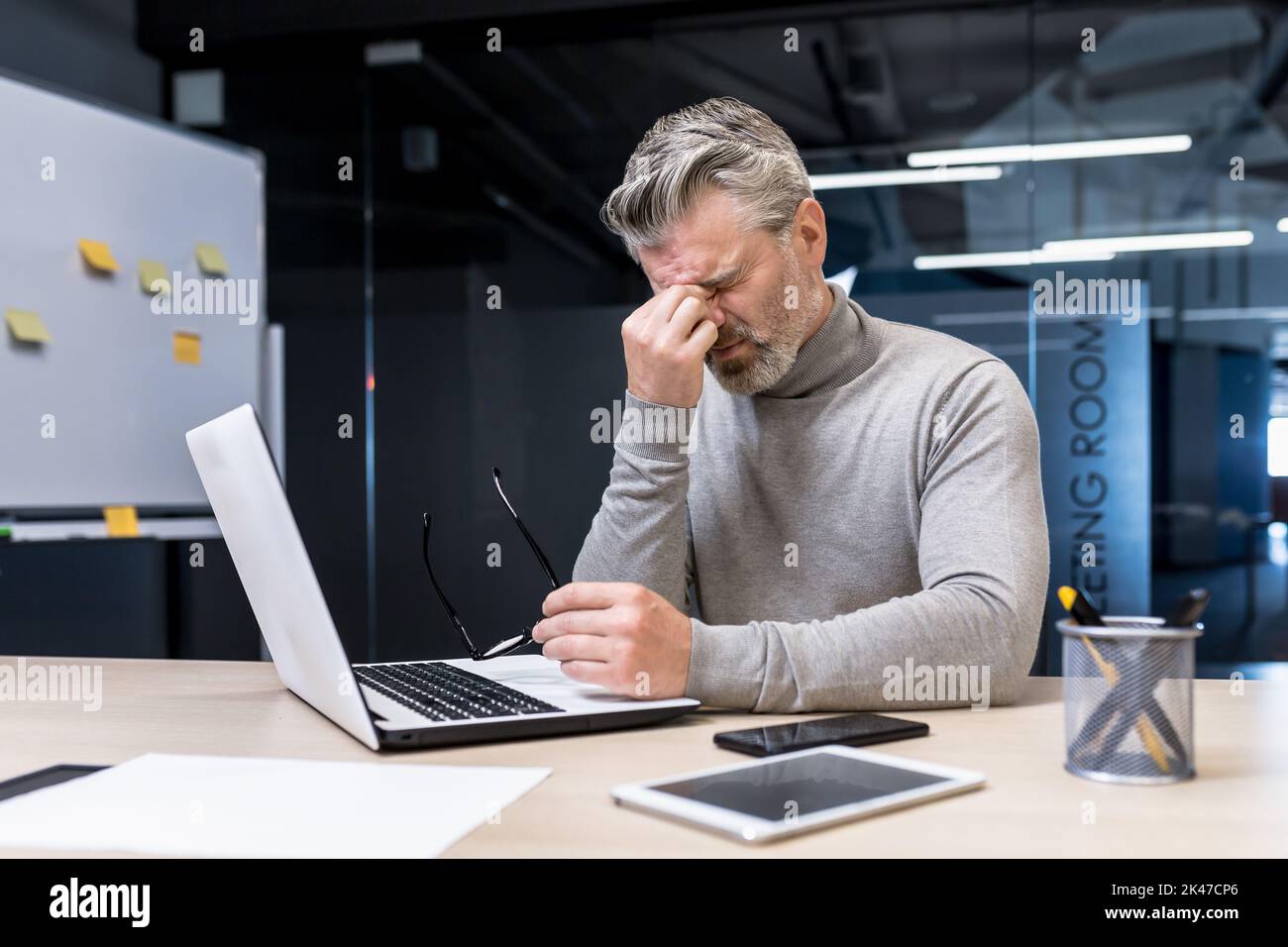 Tense eyes hi-res stock photography and images - Alamy