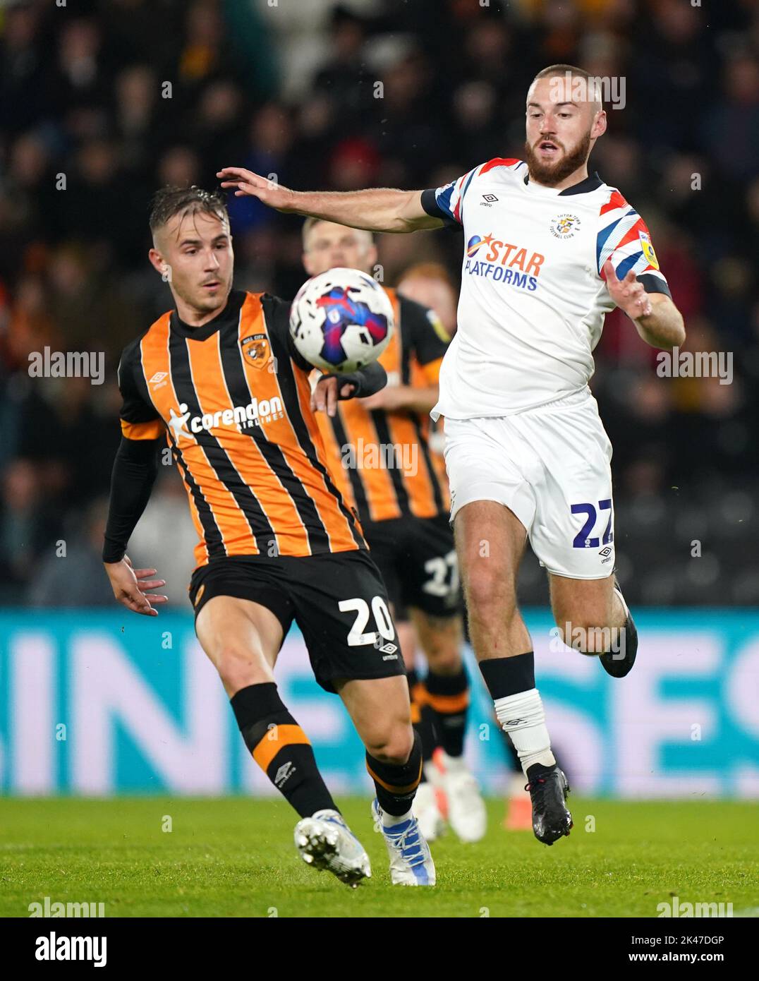 Hull City's Dimitrios Pelkas (left) and Luton Town's Allan Campbell ...
