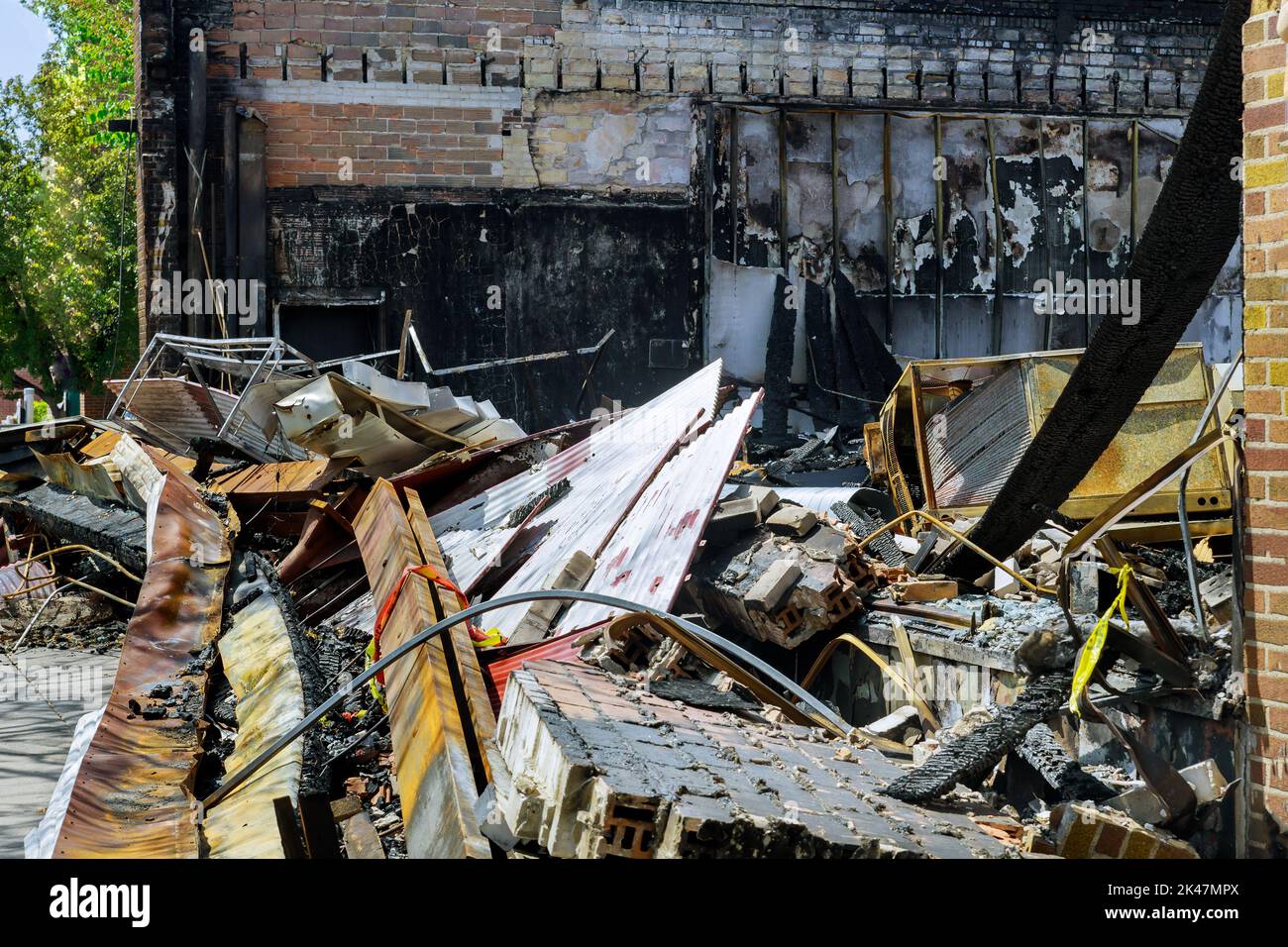 House burned to ground hi-res stock photography and images - Alamy